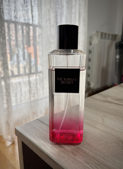 Victoria’s secret Bobmshell mist
