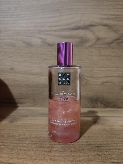 Rituals of yozakura shimmering oil