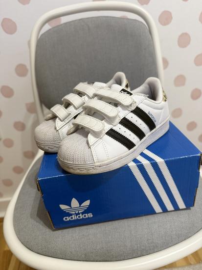 Adidas superstar