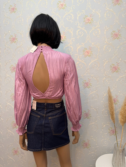 Bershka Top, Novo sa etiketom