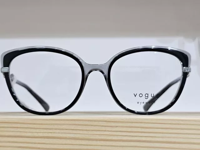 VOGUE ŽENSKE NAOČARE ZA VID MODEL 10