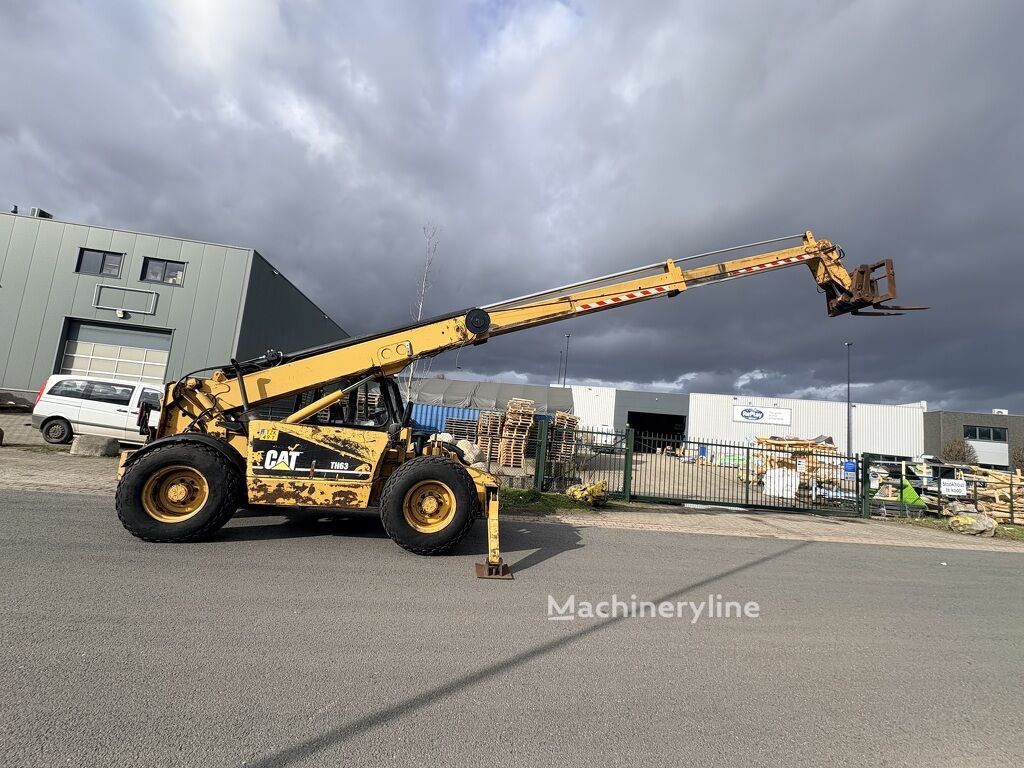Caterpillar Th63 teleskopski utovarivač