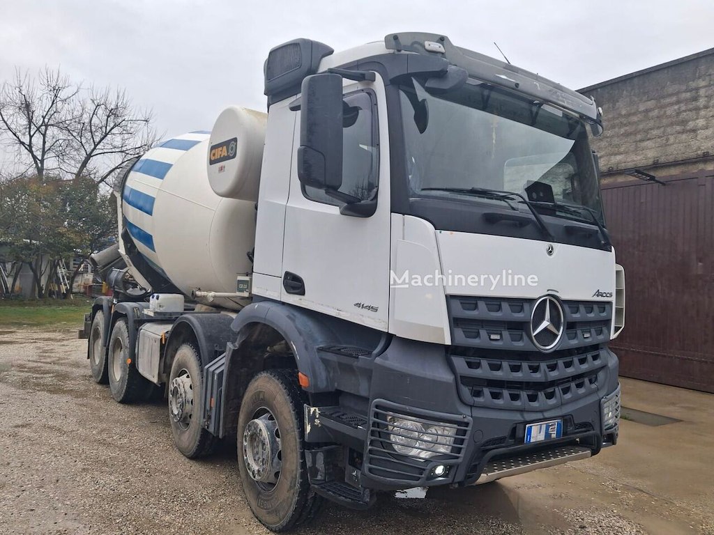 Cifa RY1300 na šasiji Mercedes-Benz AROCS 4145 kamion s mešalicom za beton