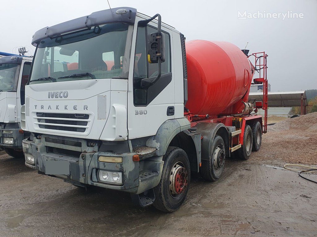 Stetter na šasiji IVECO Trakker 440 8x4 cursor 13, manual, stell suspension kamion s mešalicom za beton