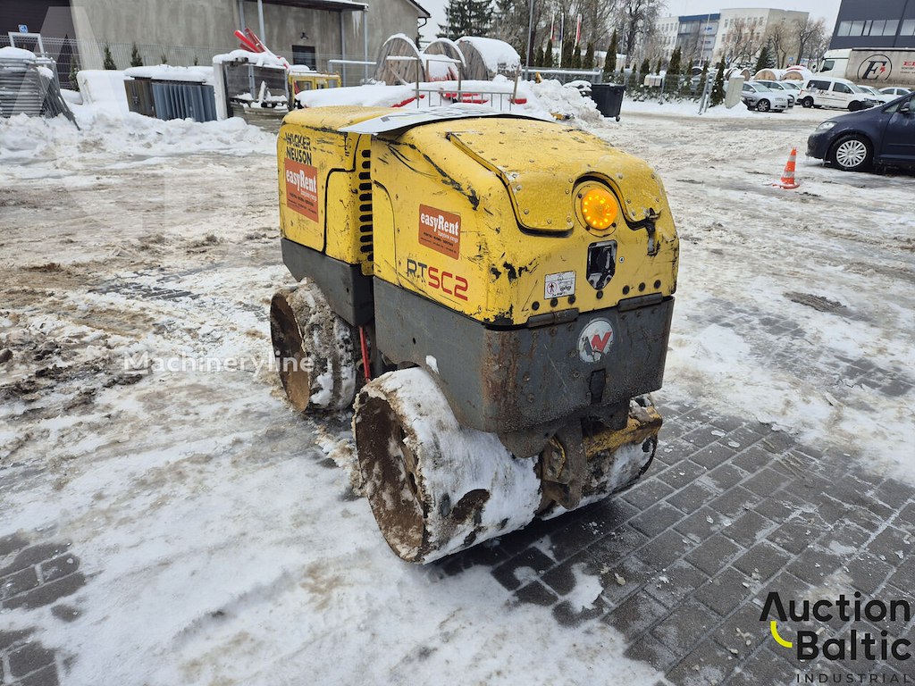 Prodaje se Wacker Neuson RT82SC-2 mali valjak na aukciji