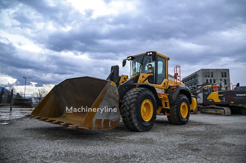 Volvo L120H prednji utovarivač