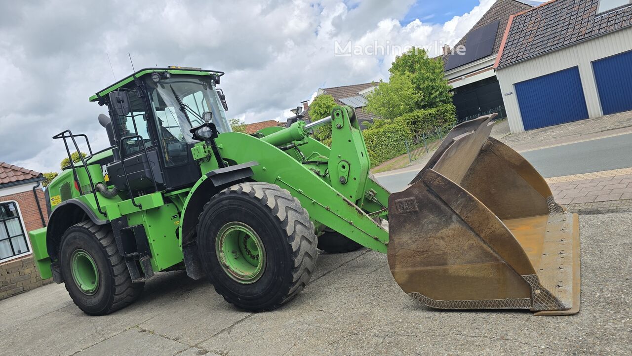 Caterpillar 962M prednji utovarivač