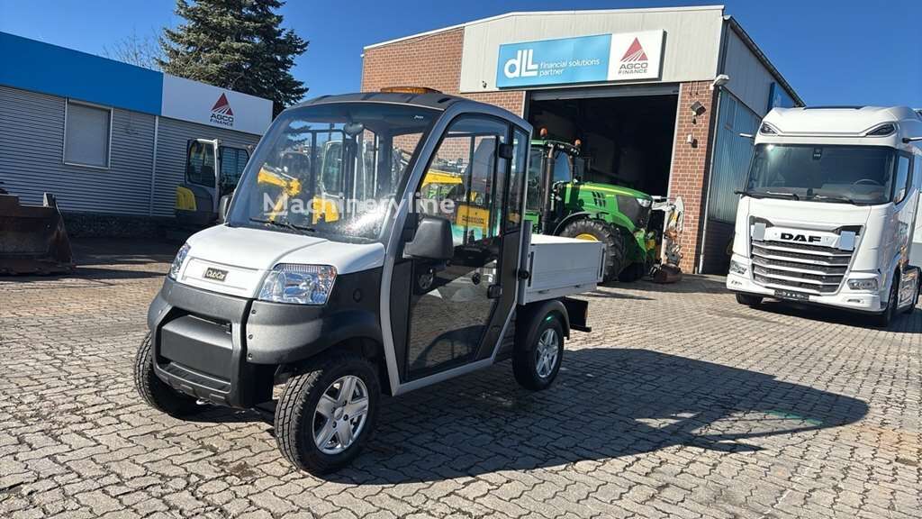 Club Car Urban XR S 2434 druga građevinska mašina