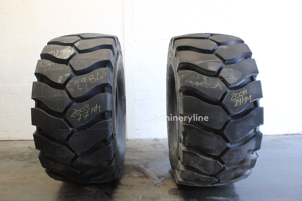 Michelin 35/65R33 XLDD2 RETREAD 77mm 2 STUCK guma za prednje utovarivače