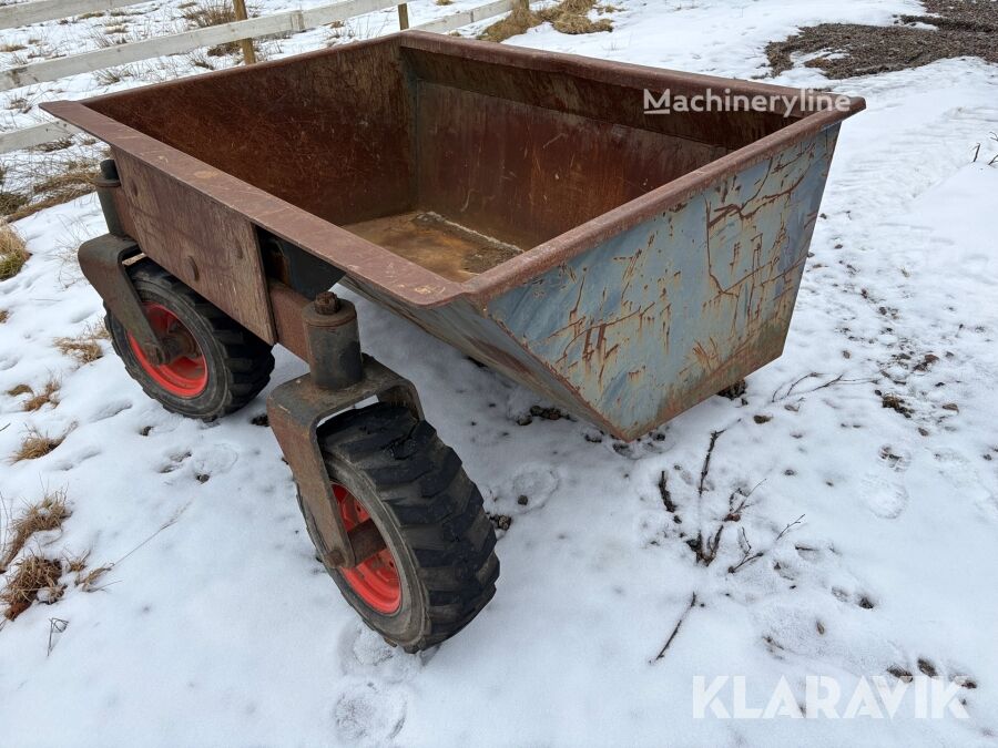 Prodaje se Bobcat Dumper Bobcat hidraulični čekić na aukciji