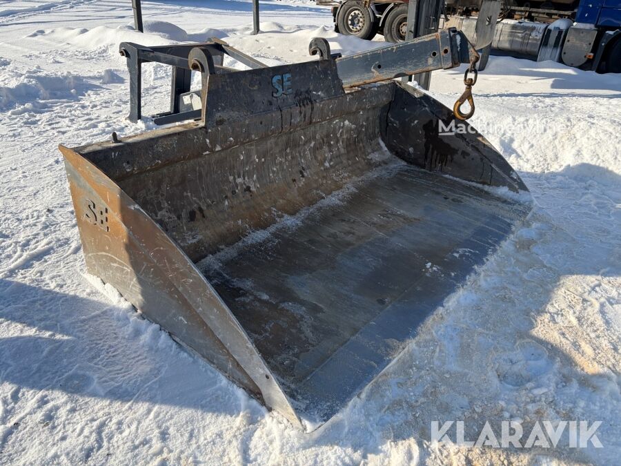 Prodaje se SE 2630 kašiku za prednje utovarivač na aukciji