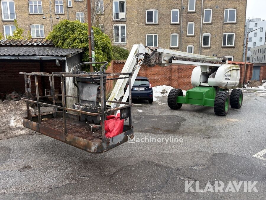 Prodaje se JLG 660SJ tiltrotator na aukciji