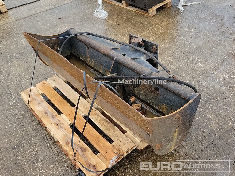 Prodaje se Hydraulic Tilting 60" Ditching Bucket kašiku za bager na aukciji