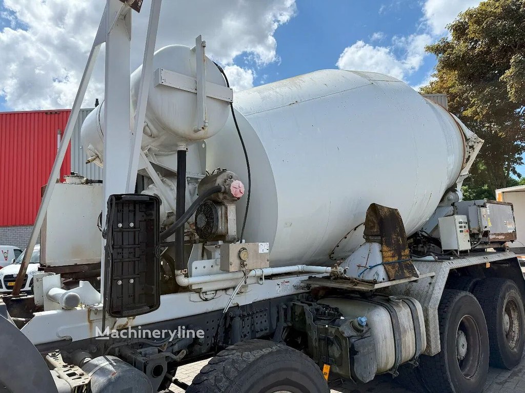 Liebherr 804 FSL 804 FSL / 8m³ / WATERTANK 500 LITER / POMP NOT INCLUDED bubanj mešalica za beton nakon udesa