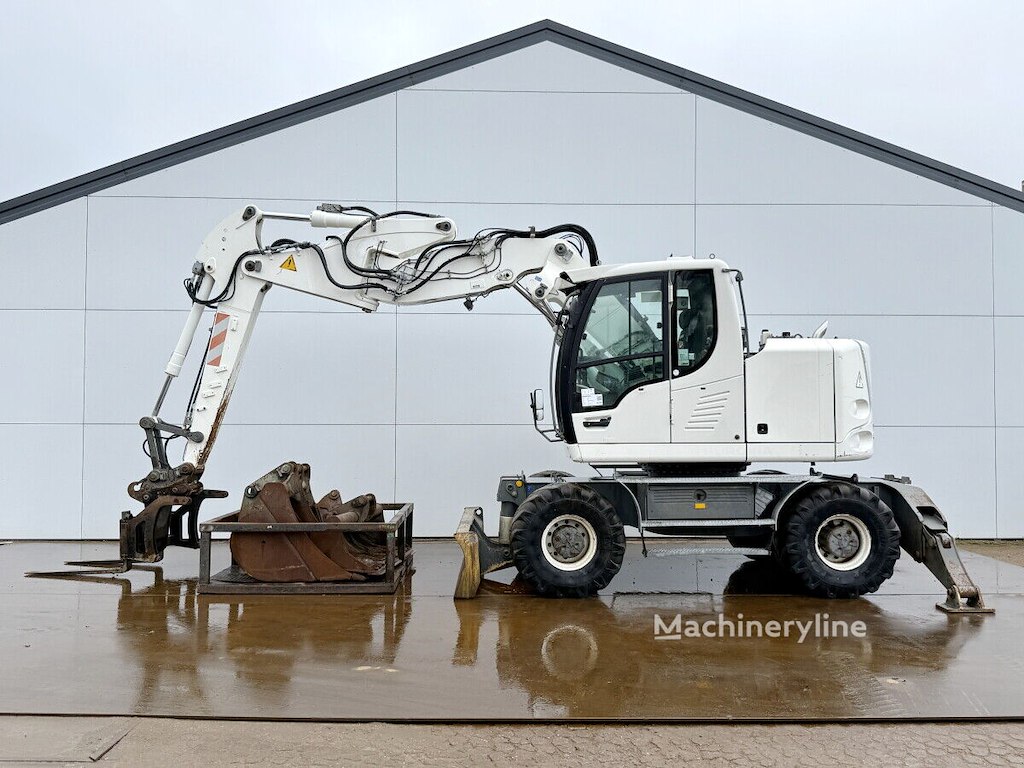 Liebherr A914 Compact bager točkaš