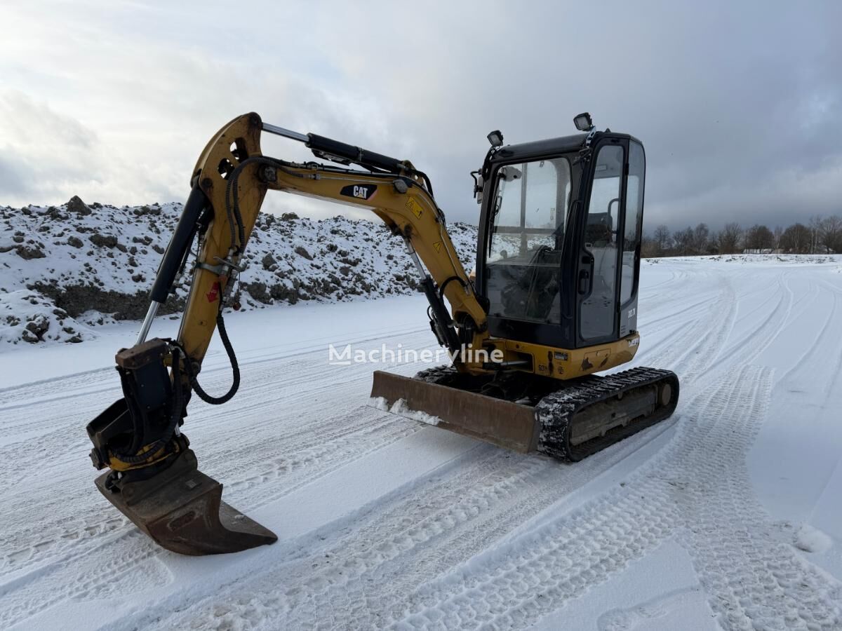 Prodaje se Caterpillar 302.7D CR gravemaskin m/ Engcon tiltrotator, Dala-Gripen DGS20 k mini bager na aukciji