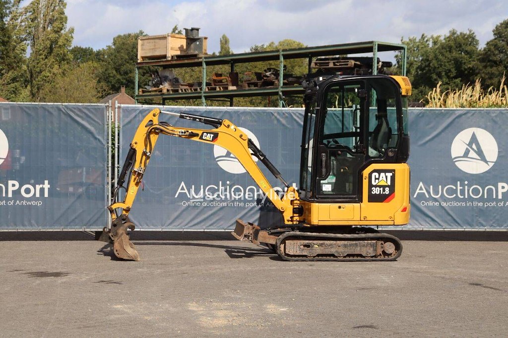Prodaje se Caterpillar 301.8 mini bager na aukciji