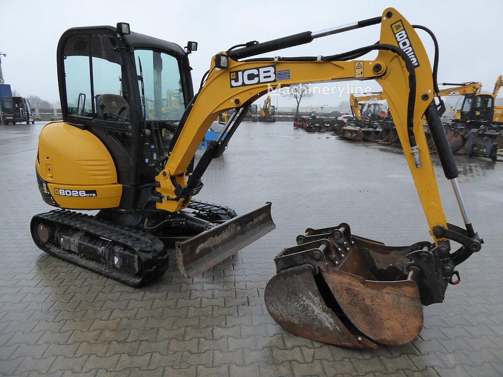 JCB 8026 CTS mit Löffelpaket mini bager