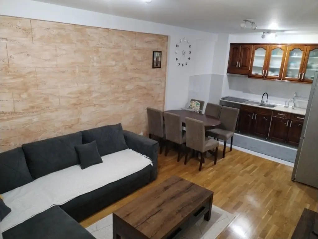 Stan, Loznica, 2.0 soban, 51m²