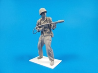 CMK F35321 WW II US Marine soldier with M2A1 flamethrower, Iwojima 1945