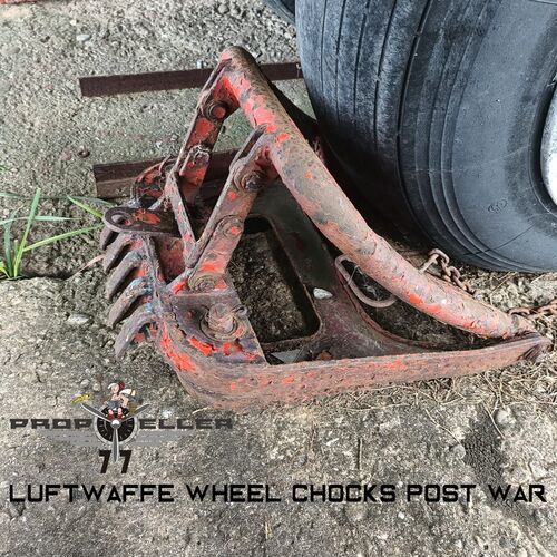 77propeller 7023 Luftwaffe Wheel Chocks - Post War (2 pcs / 3D-Printed)