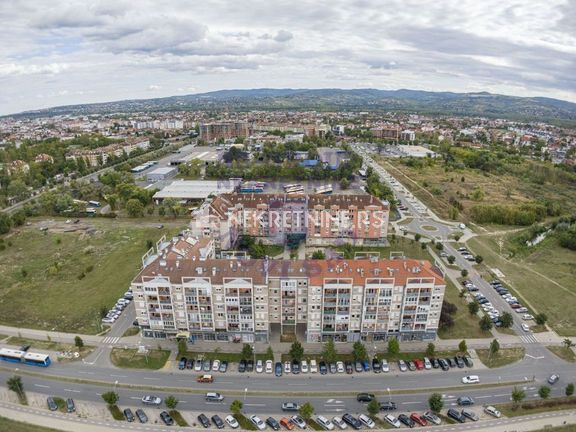 Odlican lokal na Novom Naselju 124m