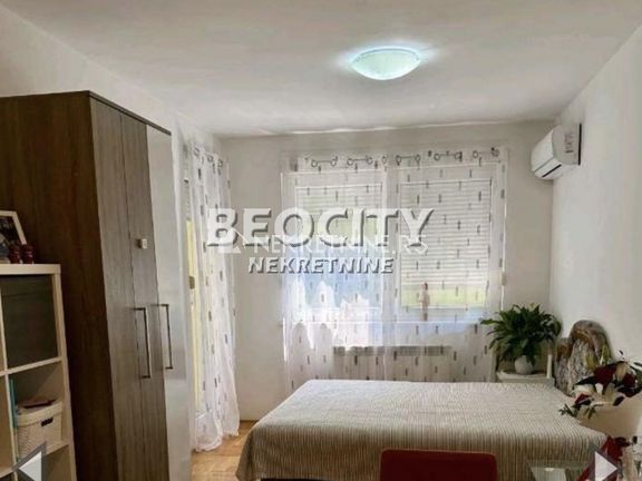 Novi Sad, Grbavica, Bulevar cara Lazara, 1.5, 37m2, 400EUR