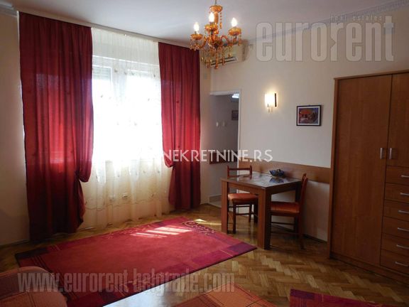 #32068, Izdavanje, Stan, VUKOV SPOMENIK, 500 EUR