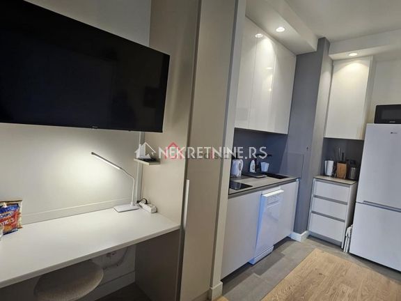 Modern 1-Bedroom with Terrace in BW Metropolitan