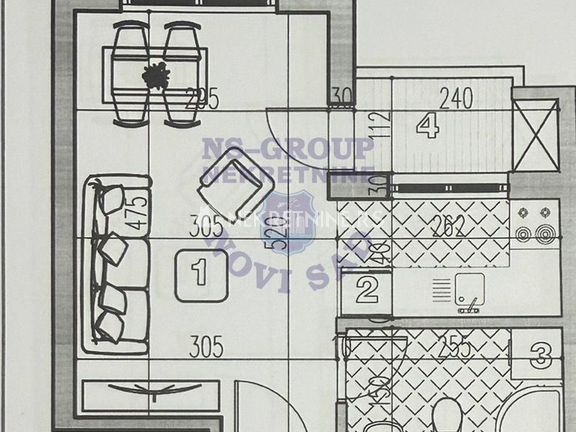 U ponudi jednosoban stan od 25m2 . Nalazi se u Petrovaradinu u neposrednoj blizini crkve.