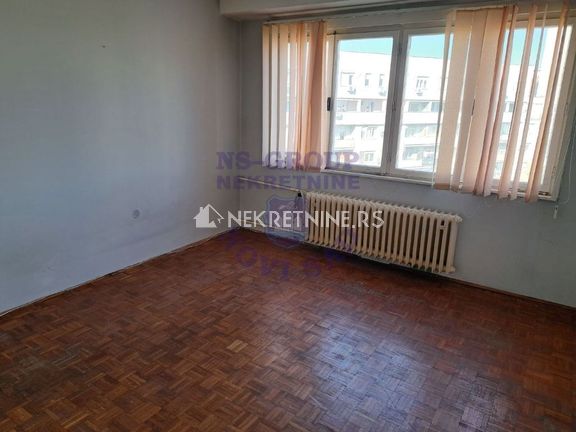 Prodaje se jednosoban stan površine 39m², izuzetno retko u ponudi!