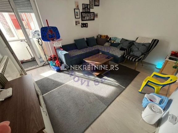 Dvosoban stan na Novoj Detelinari