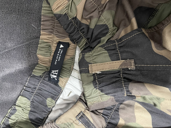 Zara pantalone M baggy