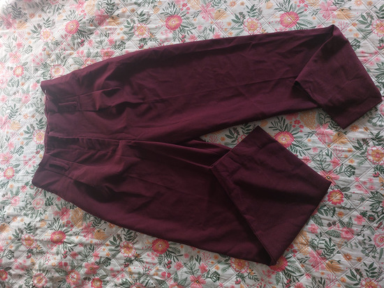 Zara bordo pantalone duboki struk novo