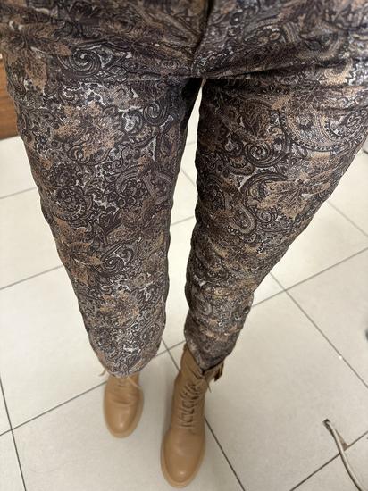 Prelepe pantalone Mosh M
