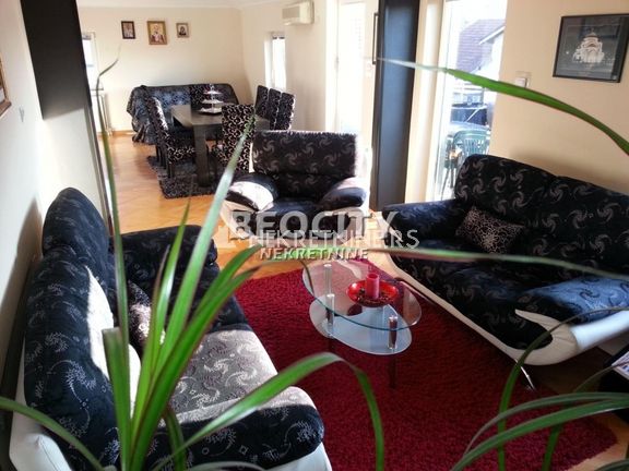 Voždovac, Medaković, Mirča Aceva, 4.0, 104m2, 250000EUR