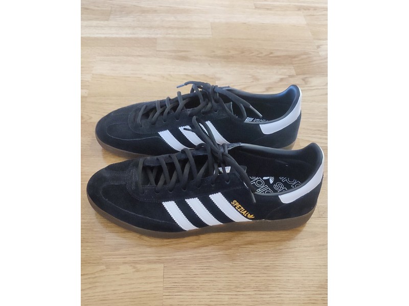 Adidas Spezial Crne