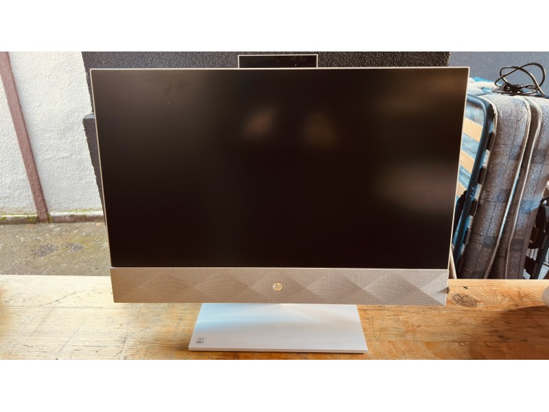 HP 27-d0997nz All-in-One računar i7 10th gen TOP
