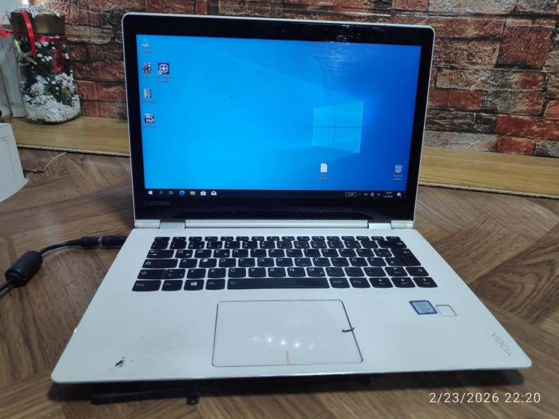 Lenovo Yoga Intel i5-7200U