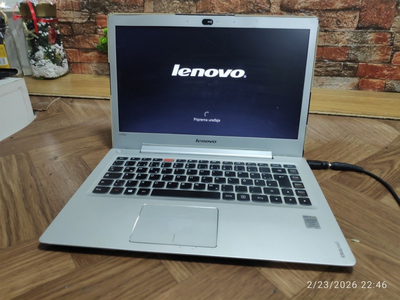 Lenovo ideaPad U330p