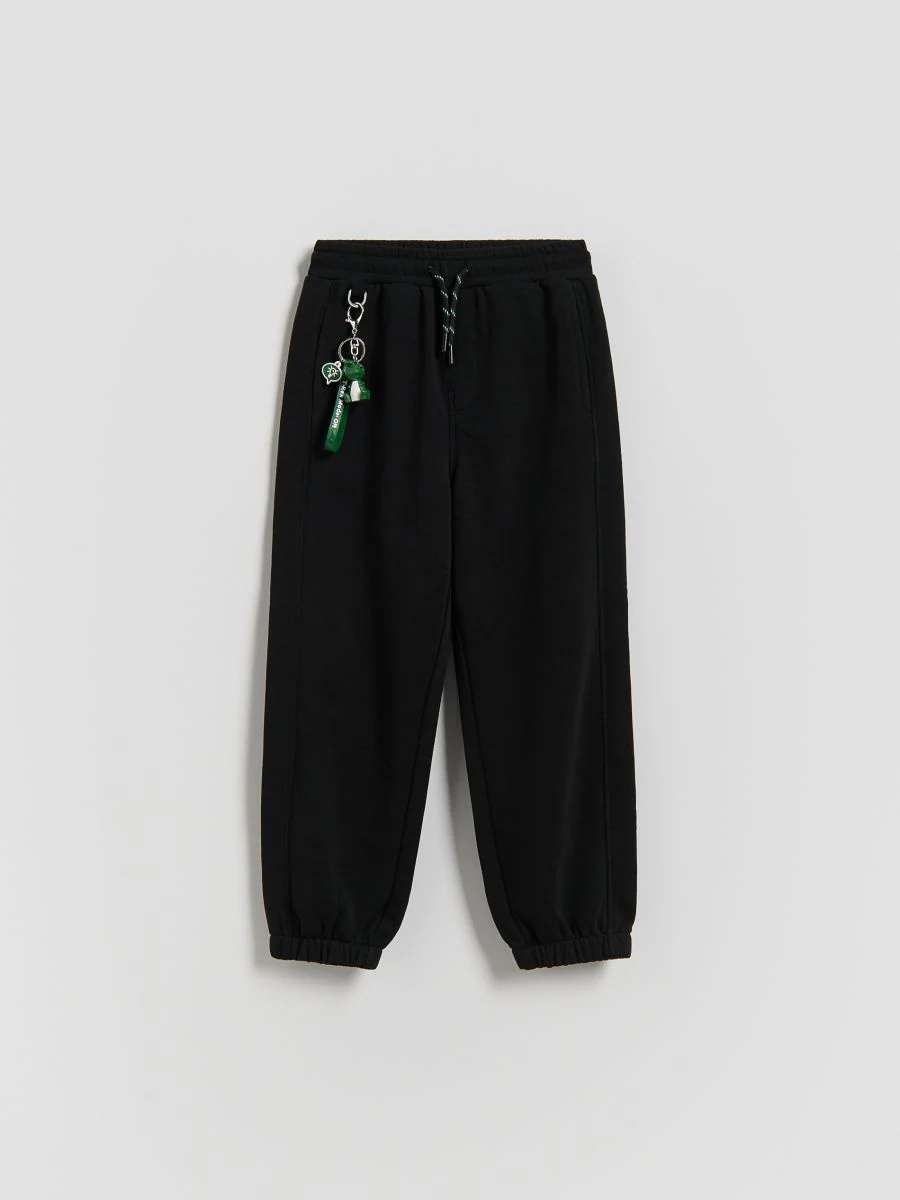 Jogger pantalone sa priveskom