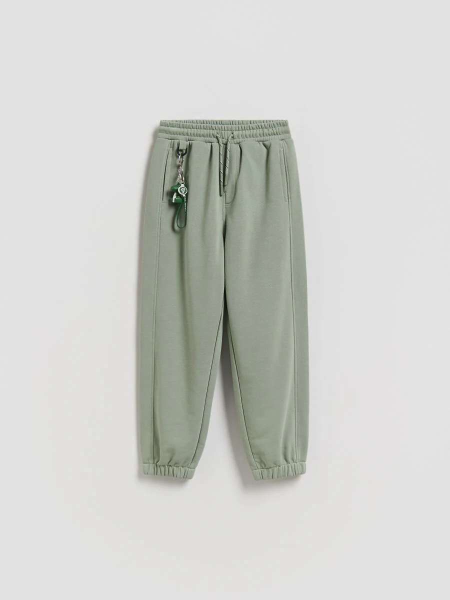 Jogger pantalone sa priveskom