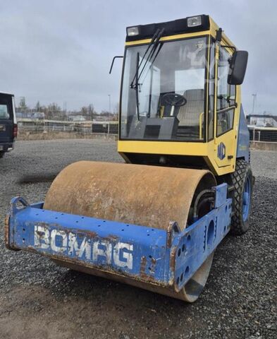 1999 Bomag Bw156 tandem valjak
Bomag Bw156