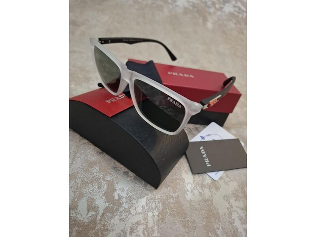 Prada Suncane naocare unisex nove1