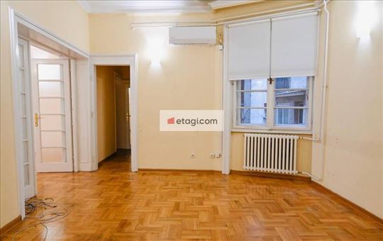 Salonski stan u Hilandarskoj 105 m²