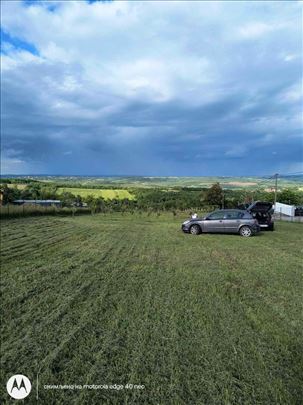 Odlican gradjevinski plac na Kosmaju 21ar