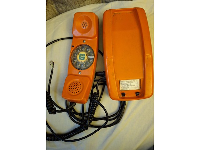 retro fiksni telefon