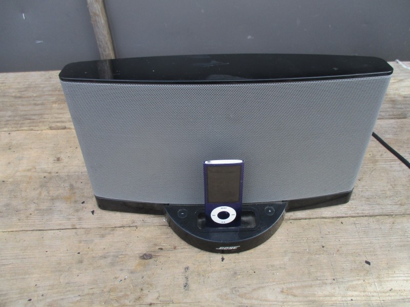 BOSE SoundDock Serie II