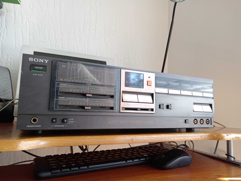 Sony TA-AX520 (pojacalo)
