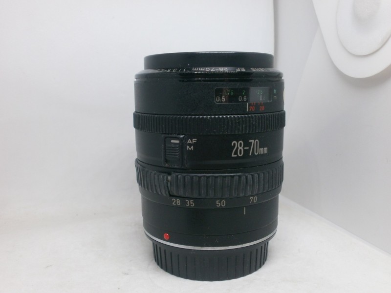 Canon EF 28-70mm f3.5-4.5 II